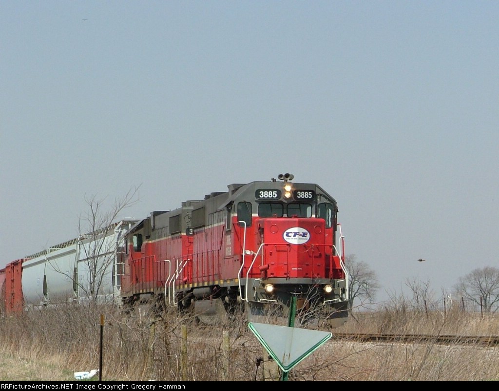 CFE 3885 Heading South